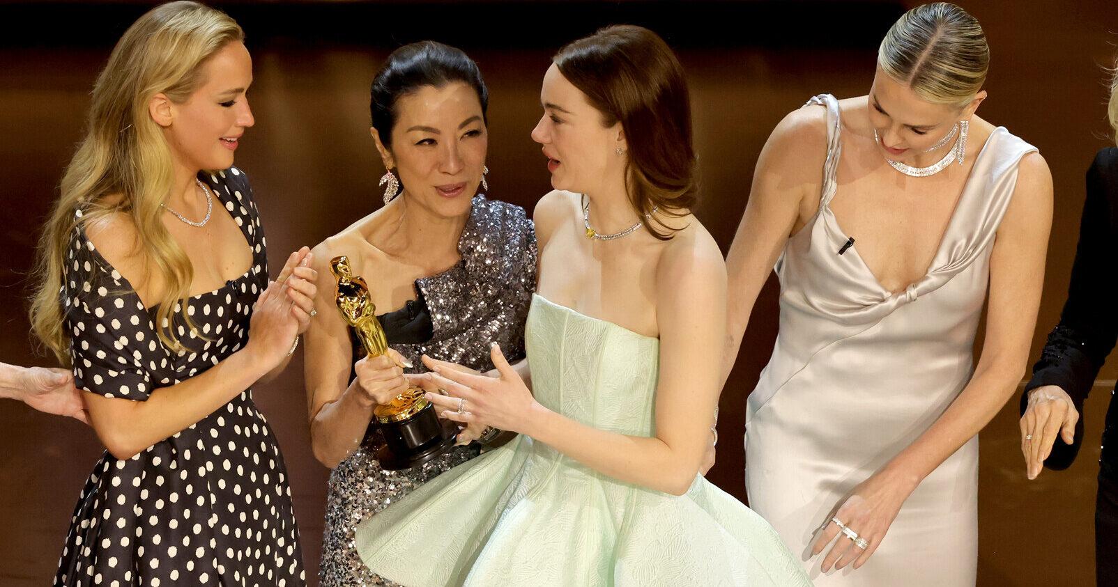 Emma Stone knapte uit haar Oscar-jurk : Amayzine.com